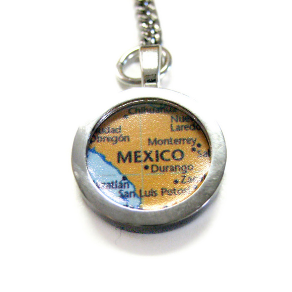 Kiola Designs | Accessories | Mexico Map Keychain | Poshmark